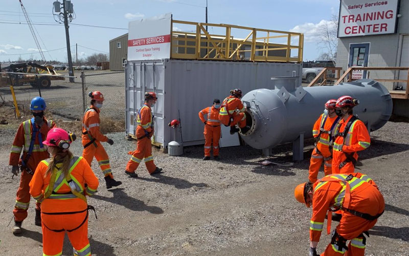 Navigating Confined Spaces Safely: An Essential Training Course ... Navigating Confined Spaces Safely: An Essential Training Course ...